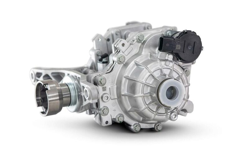Ford's Dana Twin-Clutch Axle AWD System - Maverick Truckin